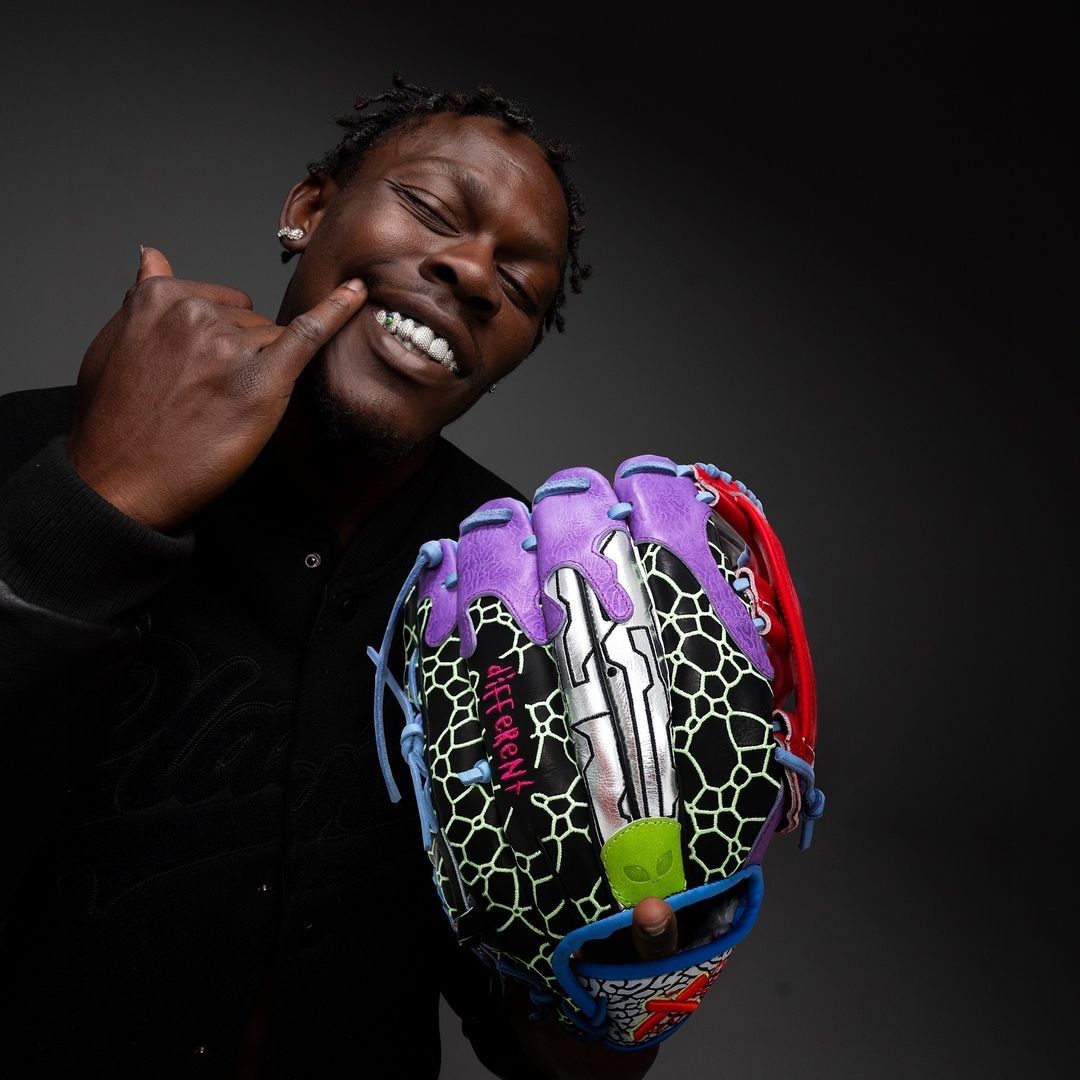 out of this world | rare edition glove (99) – Absolutely Ridiculous ...